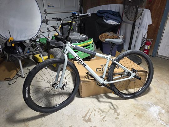 Crew Bike Co CB29 BMX Bike – City Grounds