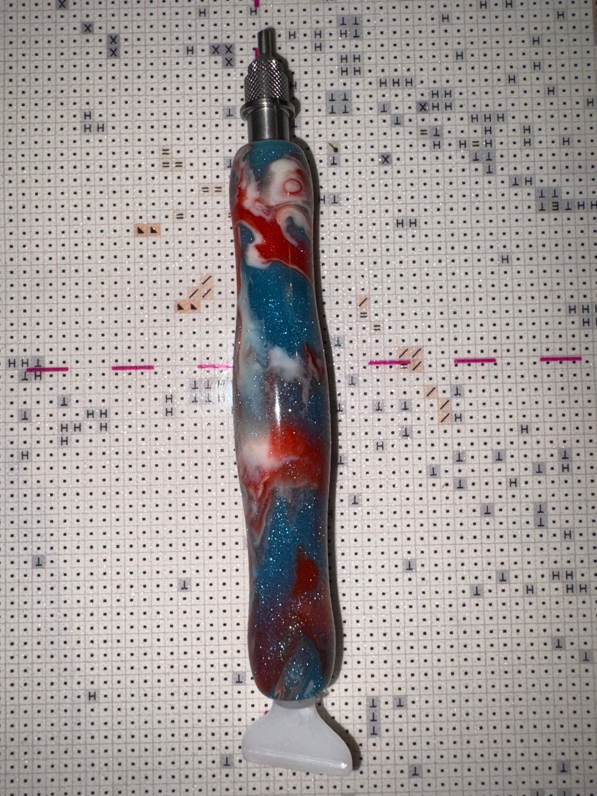 Twist And Pick Premium Pen - Fireworks Fandango Swirl – Diamond Art Club